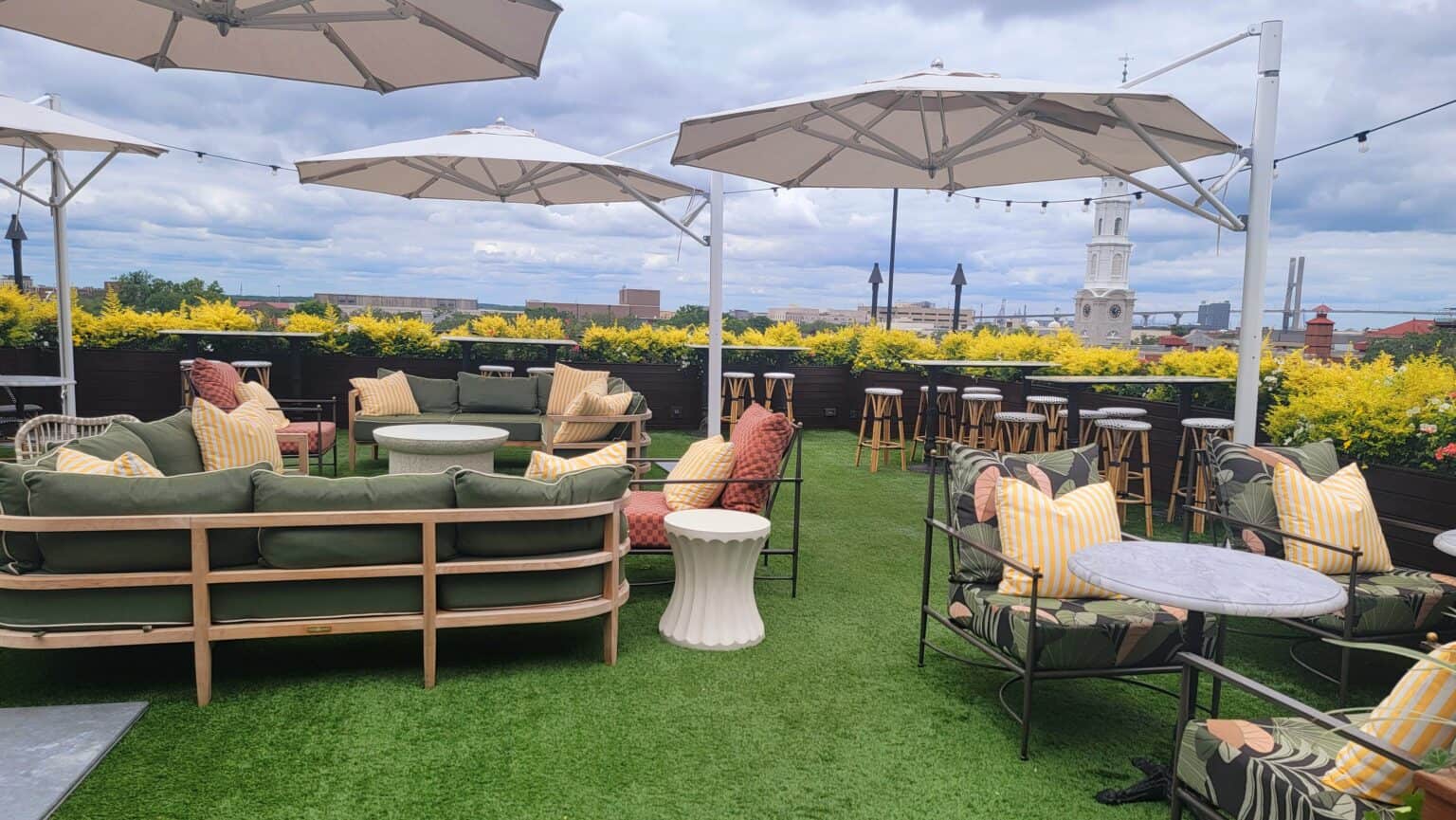 Top 12 Savannah Rooftop Bars (2025 City Guide)